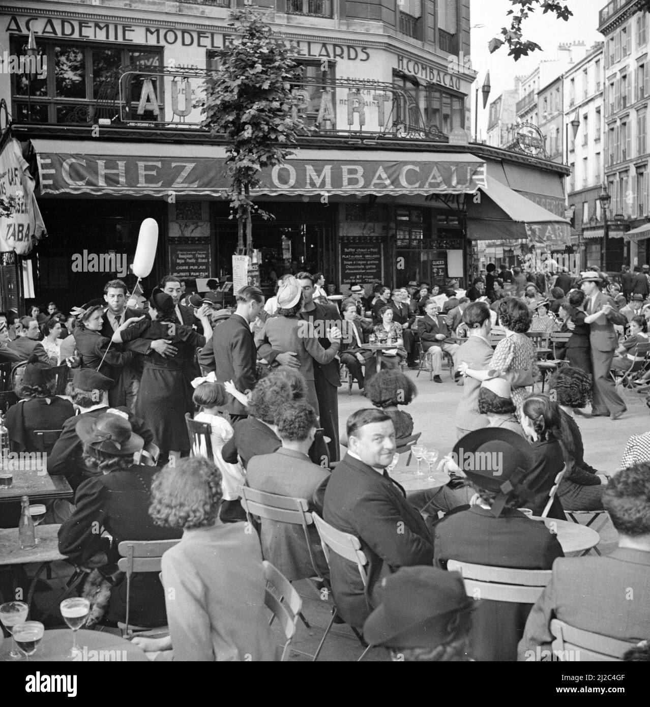 July 14, 1938 Paris, people partying and dancing in front of the ...