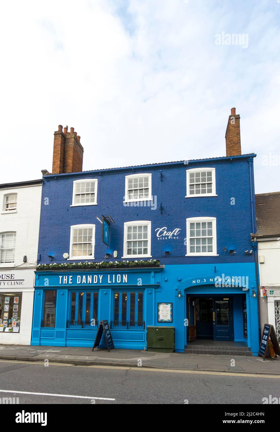 Dandy lion public house hi-res stock photography and images - Alamy