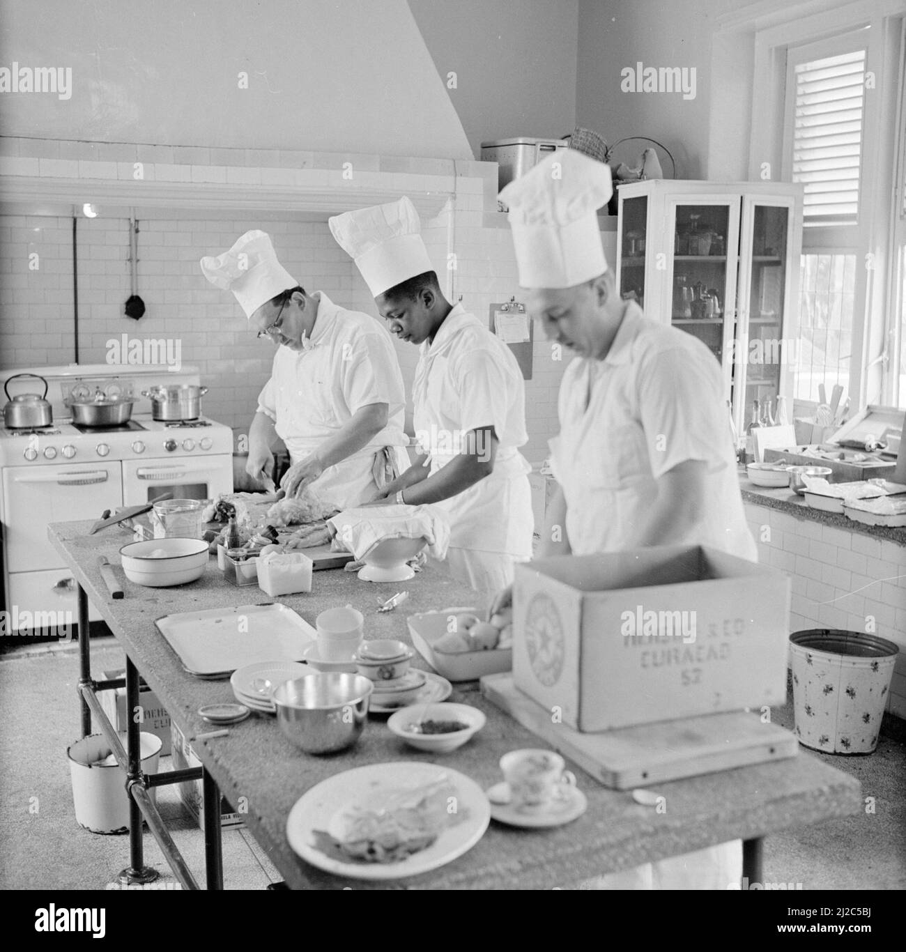 1950s chefs hi-res stock photography and images - Alamy
