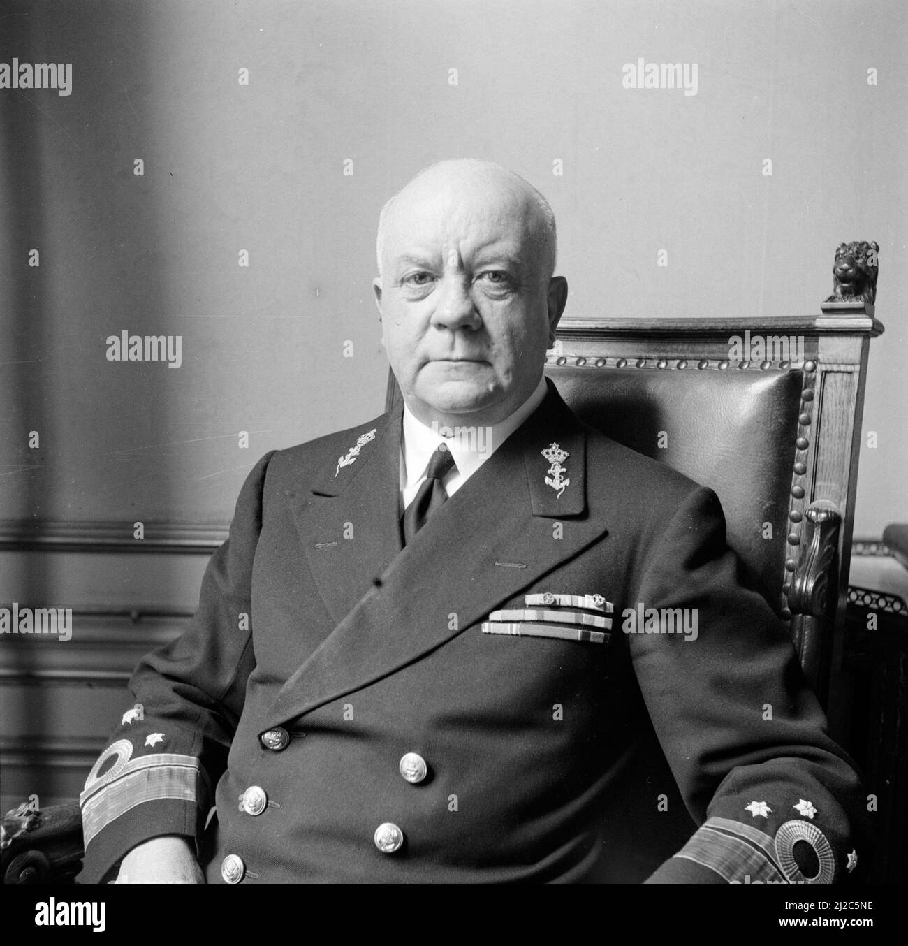 Portrait of Lieutenant Admiral Helfrich on the occasion of his 60th ...