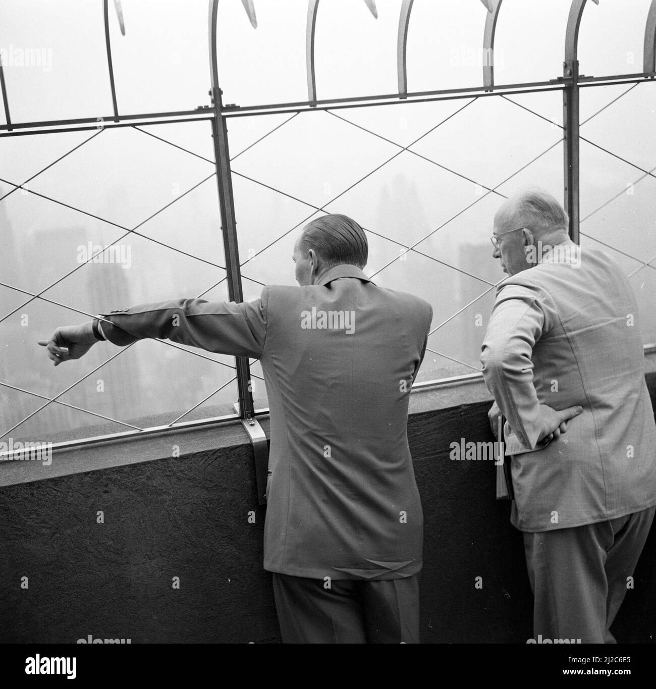 messrs-hans-martin-of-klm-and-fisher-look-out-over-new-york-from-the