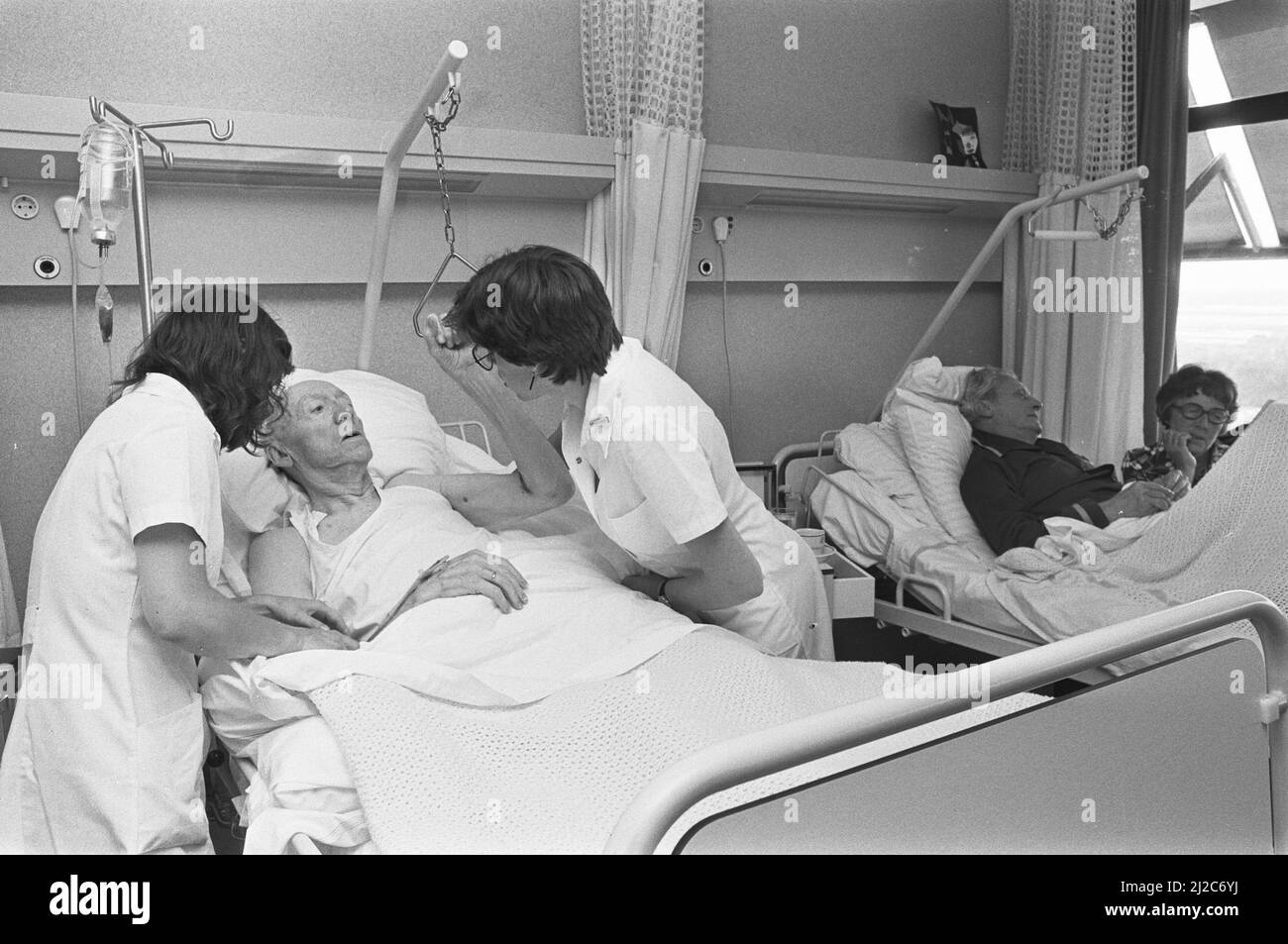 1970s hospital room Black and White Stock Photos & Images - Alamy