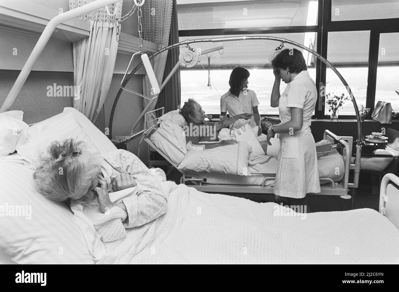 1970s hospital room Black and White Stock Photos & Images - Alamy