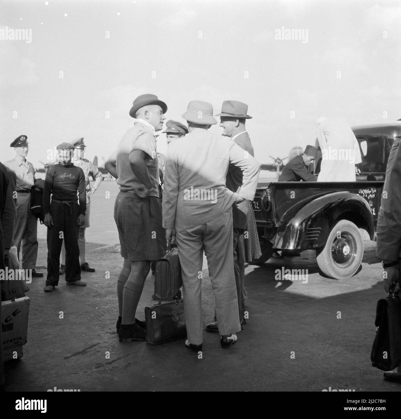 Members of the Parliamentary Committee and Anton Lovink, Representative ...