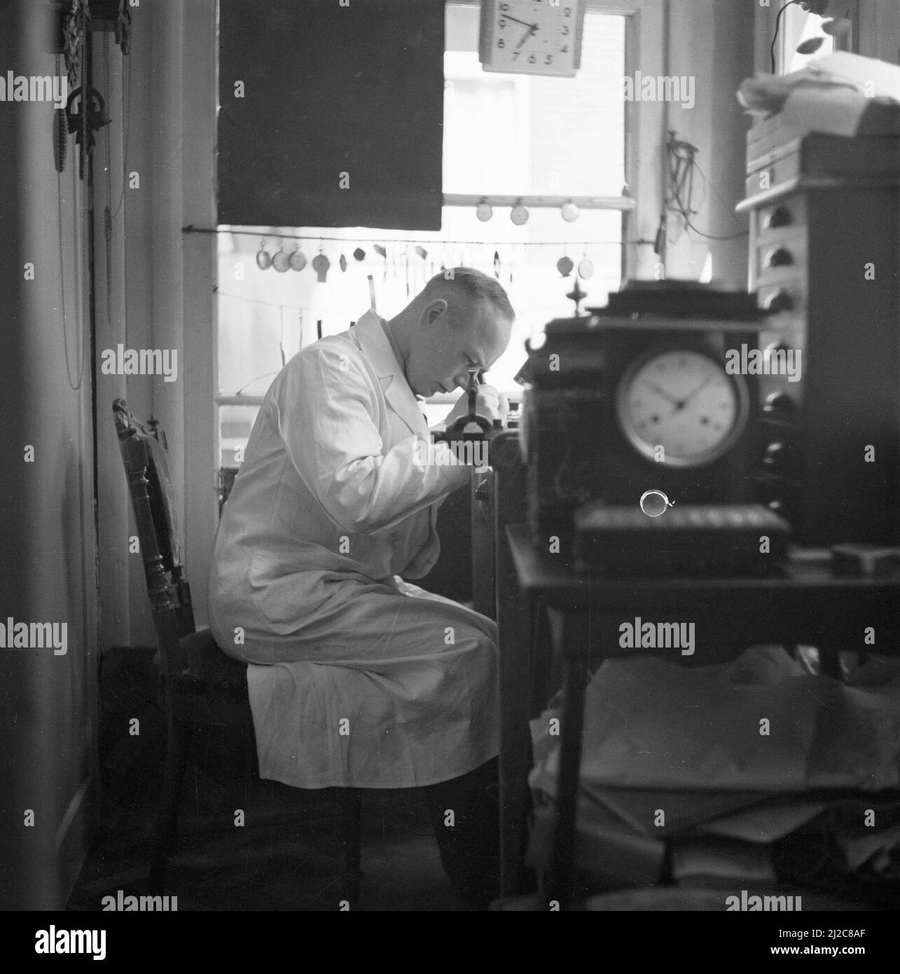 1930s clockmaker hi-res stock photography and images - Alamy