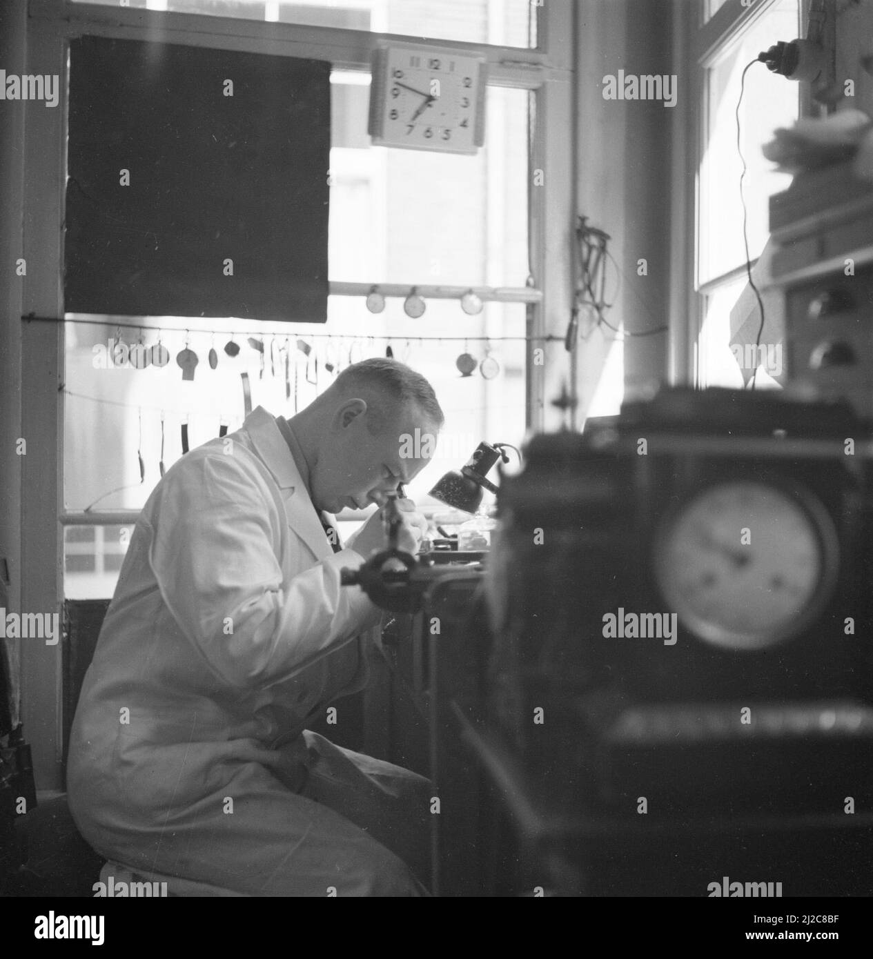 1930s clockmaker hi-res stock photography and images - Alamy