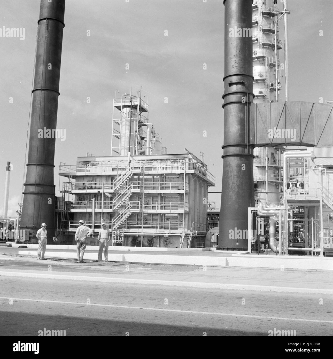 St nicholas aruba oil industry hi-res stock photography and images - Alamy