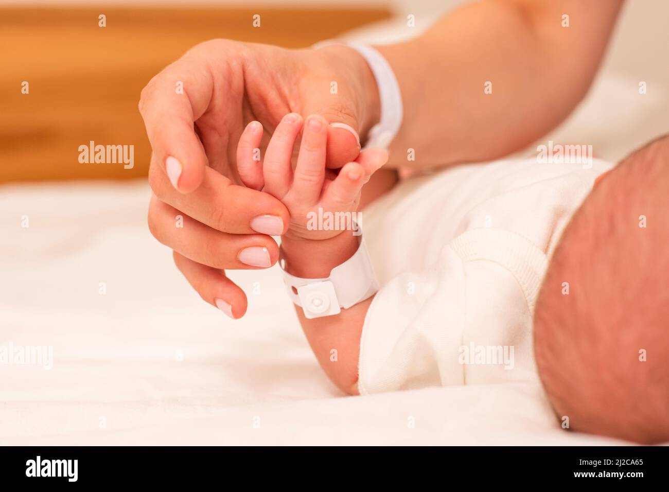The first communication between mom and newborn baby Stock Photo - Alamy