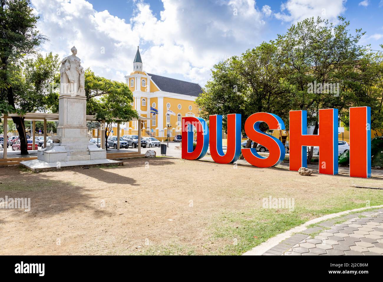 DUSHI written in big red and blue letters in the city center of ...