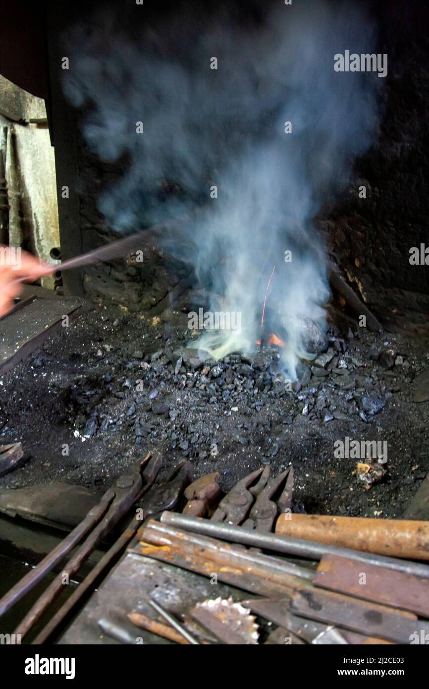 Iron manufacturing hi-res stock photography and images - Alamy