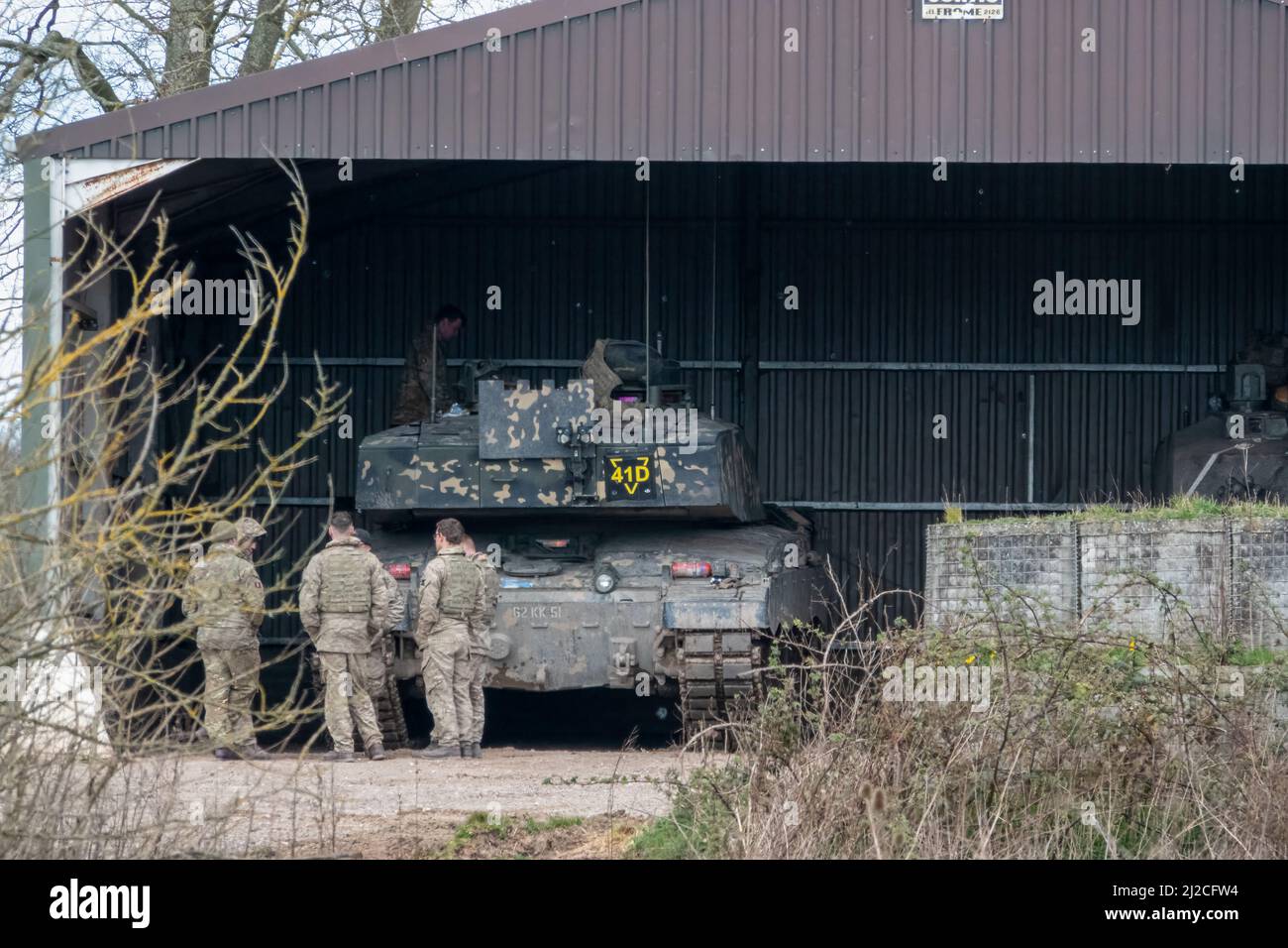 Camouflage hidden tank hi-res stock photography and images - Alamy