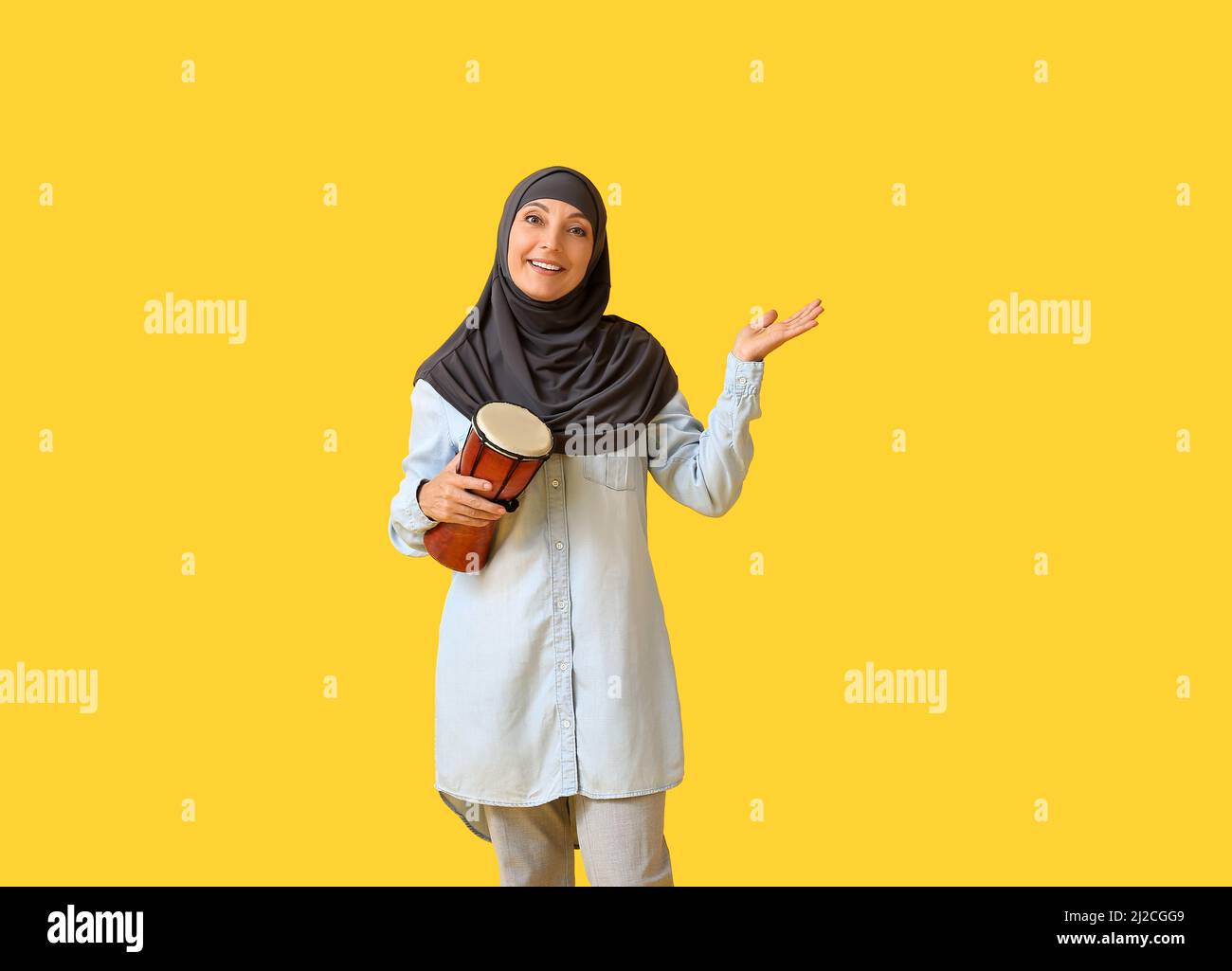 Drum teacher hi-res stock photography and images - Alamy