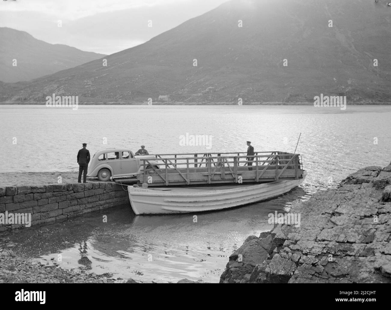 Car driving on water Black and White Stock Photos & Images - Alamy