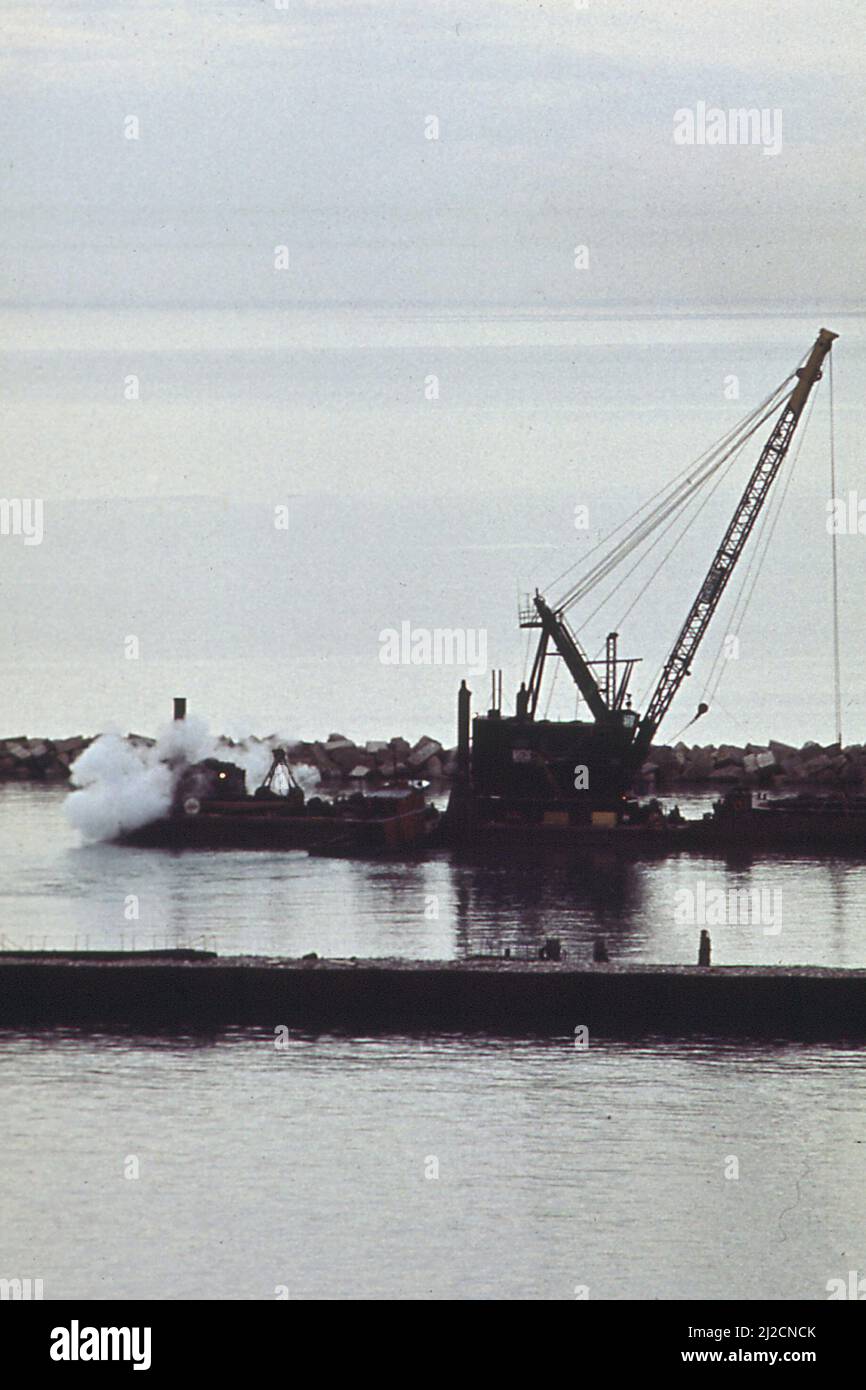 1970s dredge barge hi-res stock photography and images - Alamy