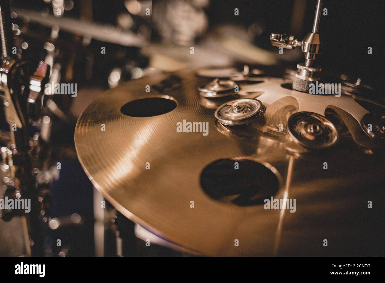Modern cymbals hi-res stock photography and images - Alamy