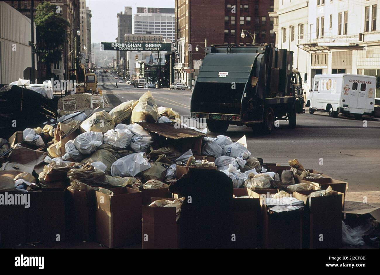 1970s garbage truck hi-res stock photography and images - Alamy