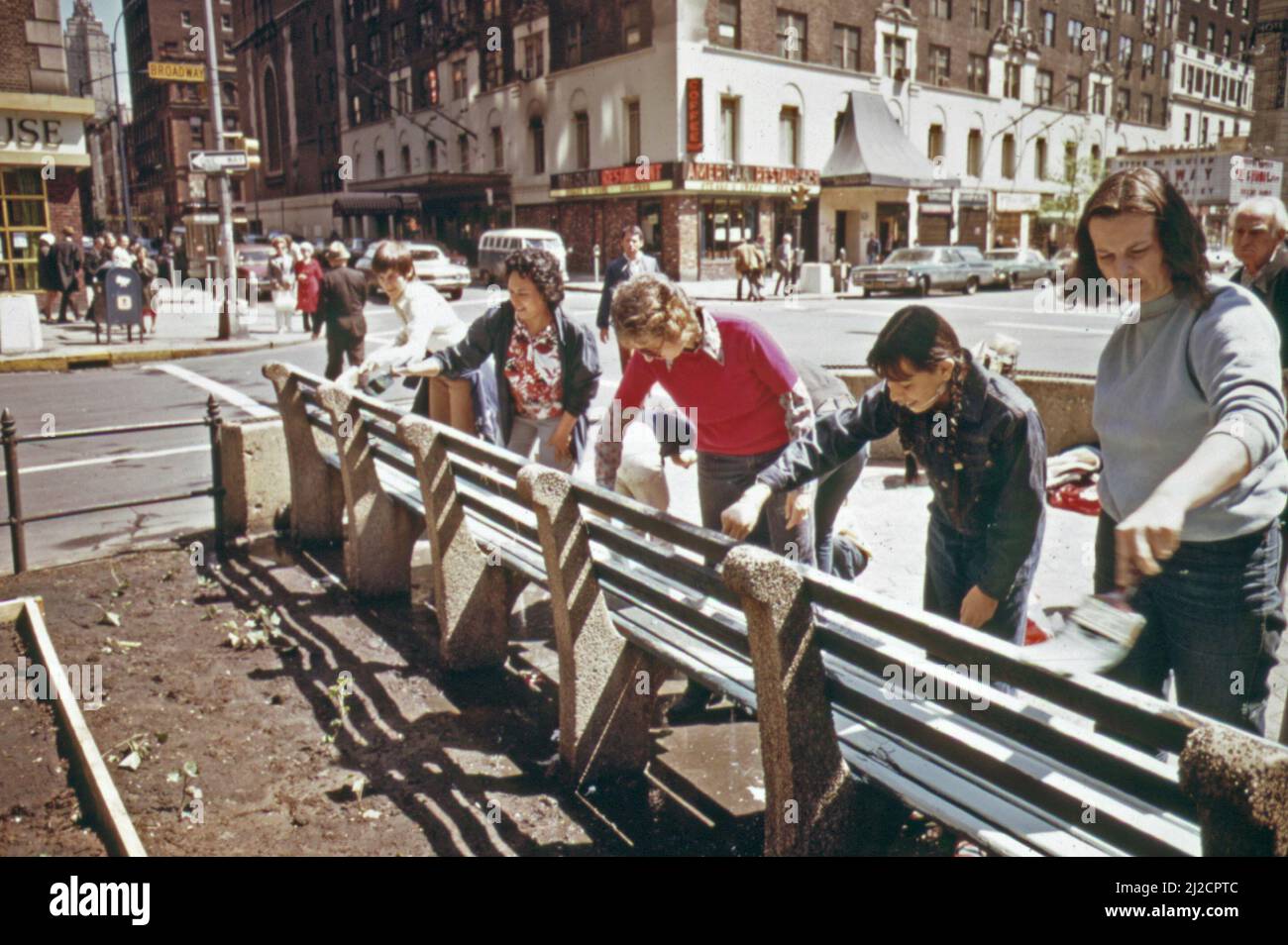 1970s neighborhood united states hi-res stock photography and images ...