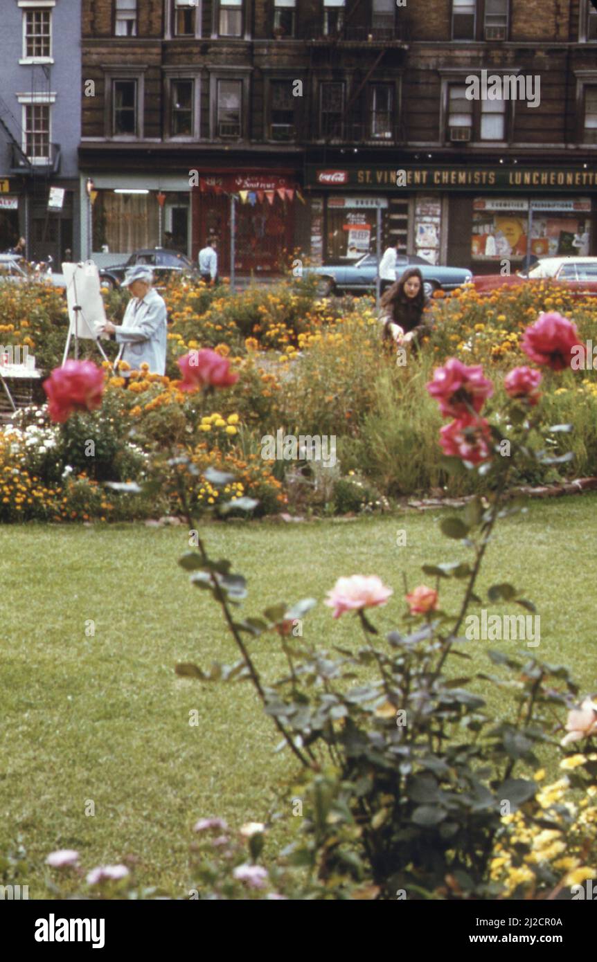 1970s flower garden hi-res stock photography and images - Alamy