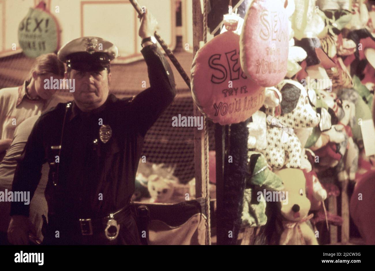 1970s police officer hi-res stock photography and images - Alamy