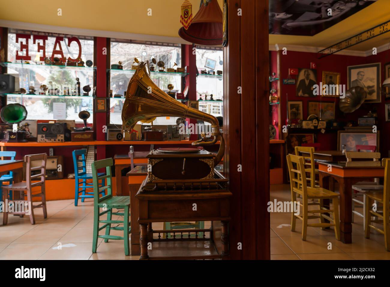 Turkish coffee house men hi-res stock photography and images - Alamy