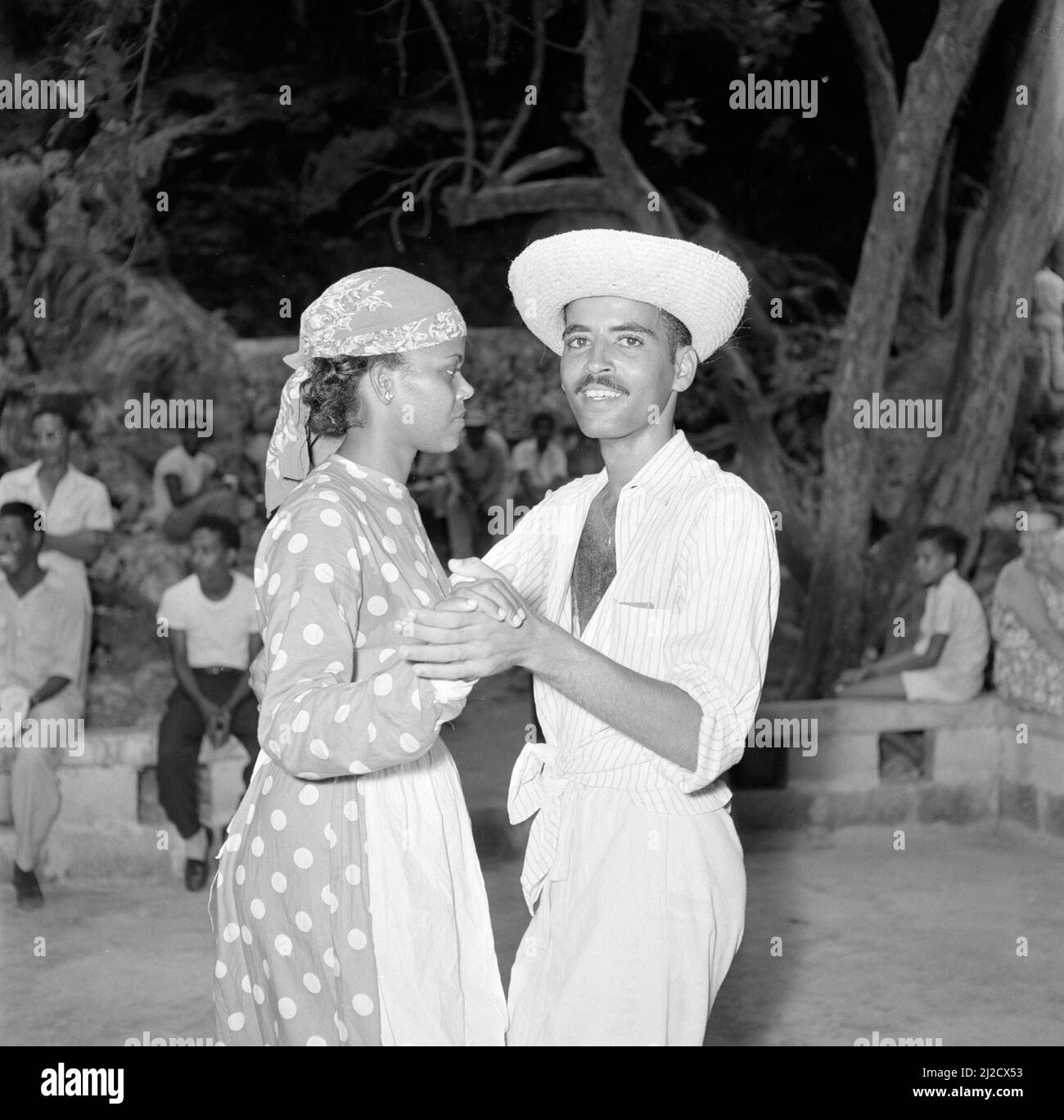 Dancers at a party ca: October 1, 1955 Stock Photo - Alamy