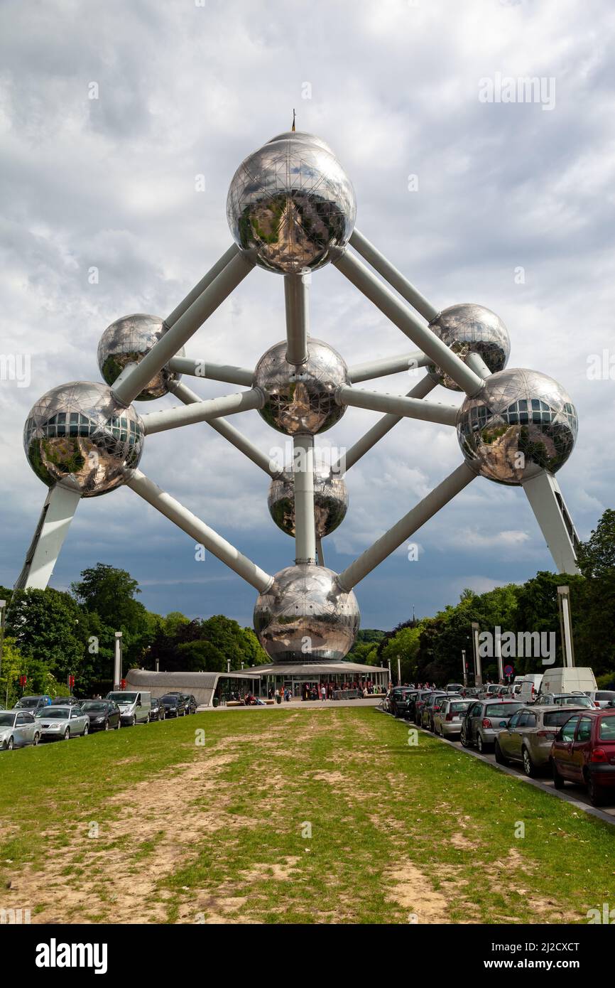 Atomium modern design shot hi-res stock photography and images - Alamy