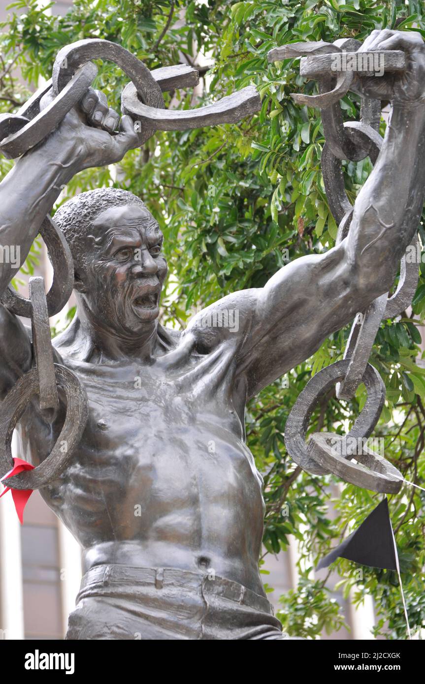 Zambian freedom statue hi-res stock photography and images - Alamy