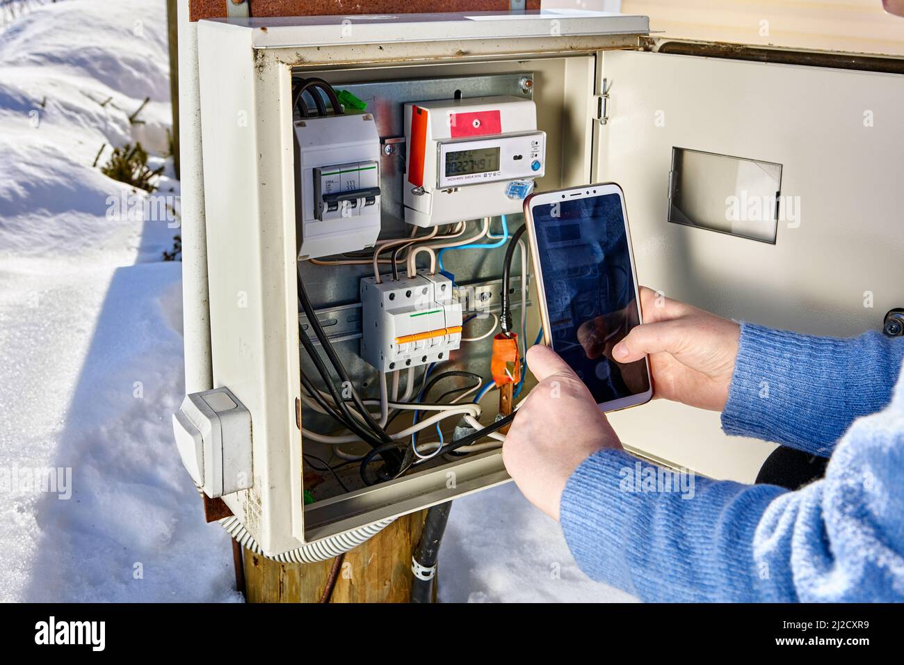 External electricity meter hi-res stock photography and images - Alamy