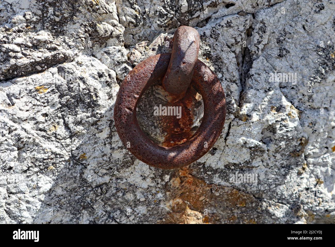Mooring ring metal concrete hi-res stock photography and images - Alamy