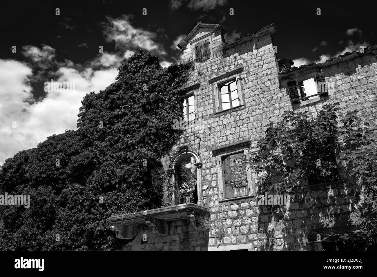 Balkan farm house Black and White Stock Photos & Images - Alamy