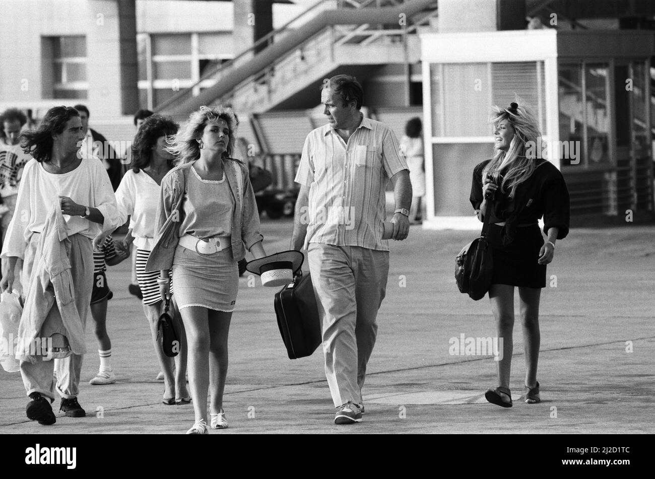 Mandy Smith at Gatwick Airport with her family including mother Patsy ...