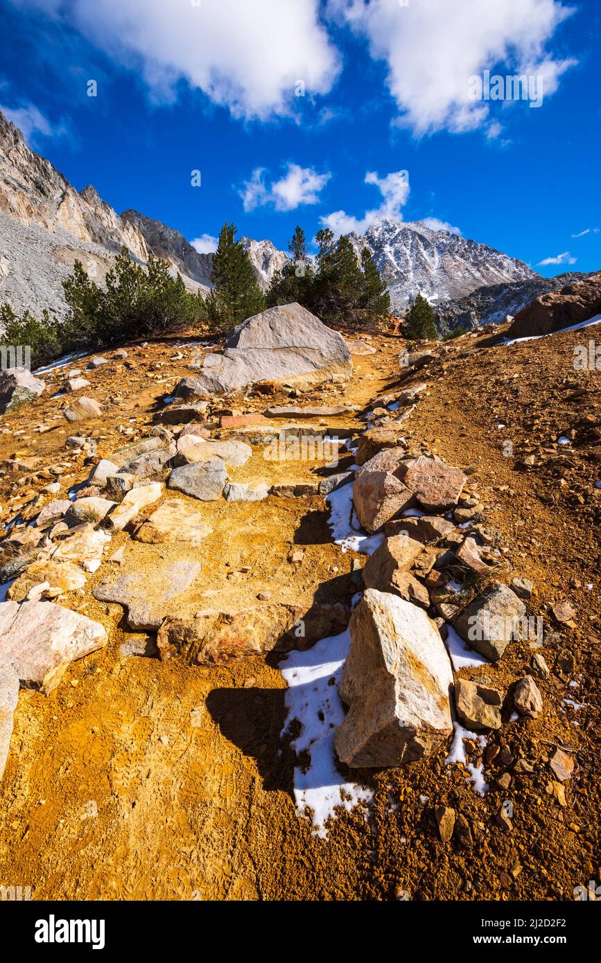 The Bishop Pass Trail, John Muir Wilderness, Sierra Nevada Mountains ...