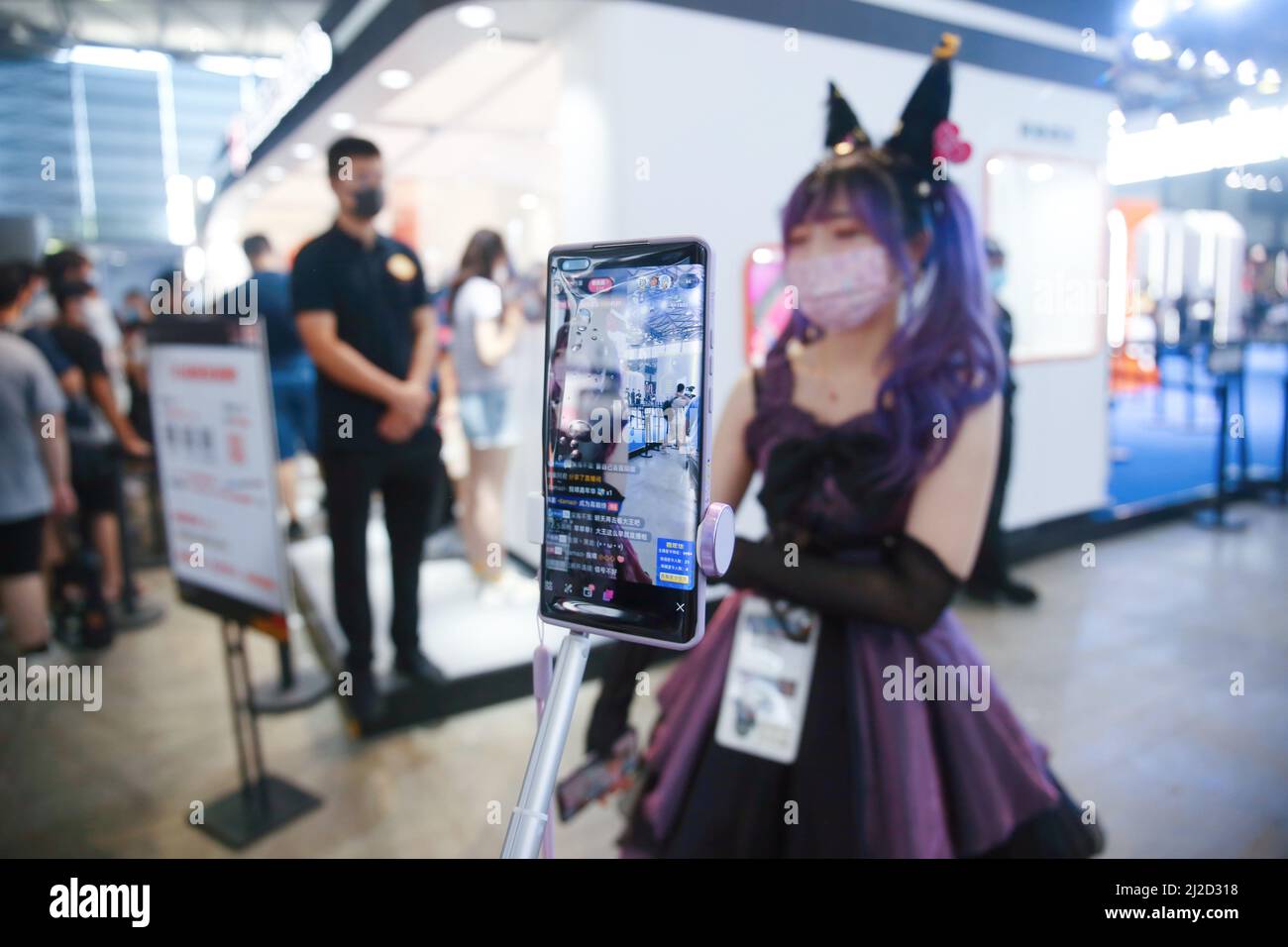 SHANGHAI, CHINA - AUGUST 2, 2021 - Network anchor from we-media live ...