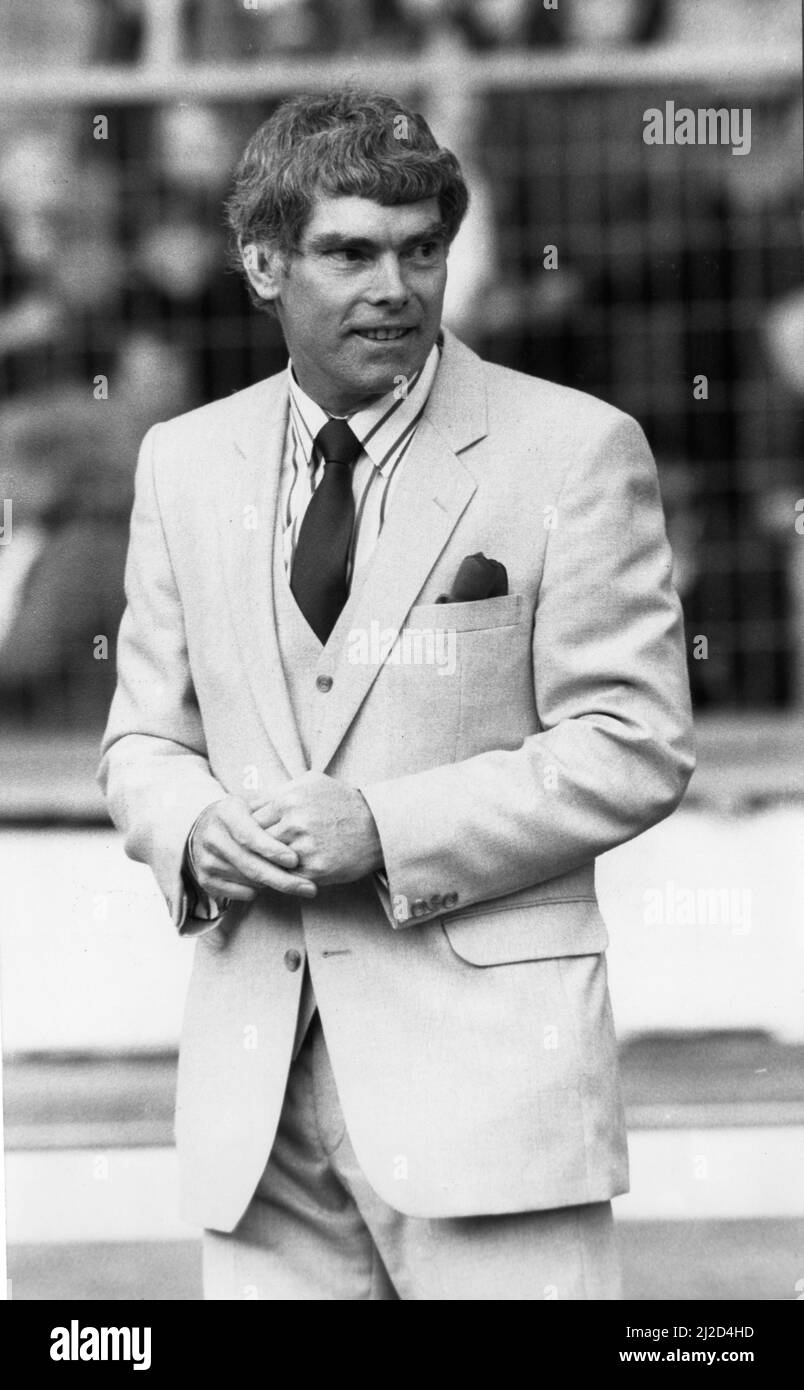 Len Ashurst Sunderland Football Manager at Wembley stadium for League ...
