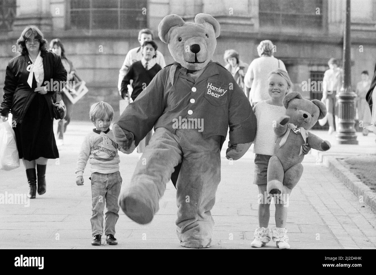 Hamleys Toy Shop, Bull Street, Birmingham, 11th October 1985. Hamleys ...