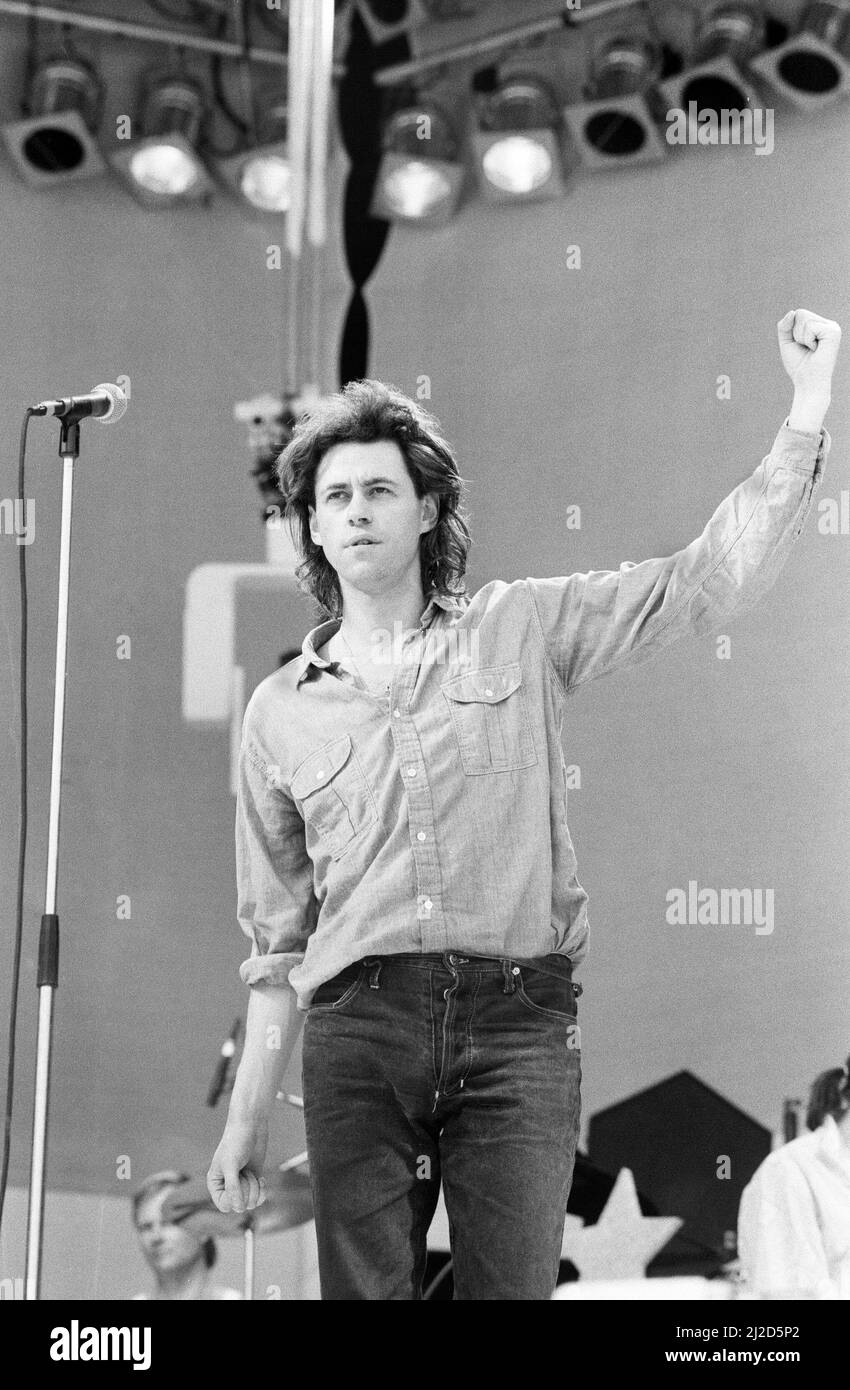 Live Aid dual venue benefit concert held on 13th July 1985 at Wembley ...