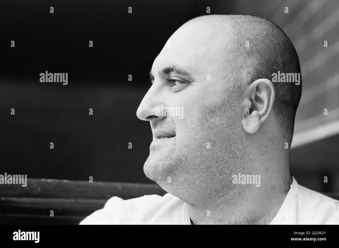 Alexei sayle the young ones hi-res stock photography and images - Alamy