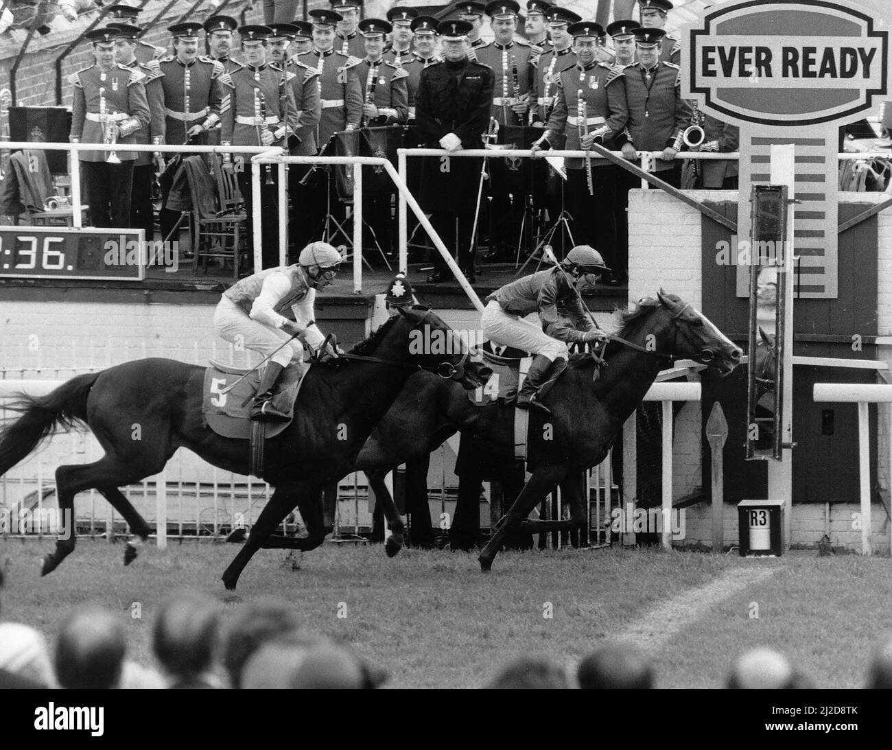 Dancing brave derby hi-res stock photography and images - Alamy