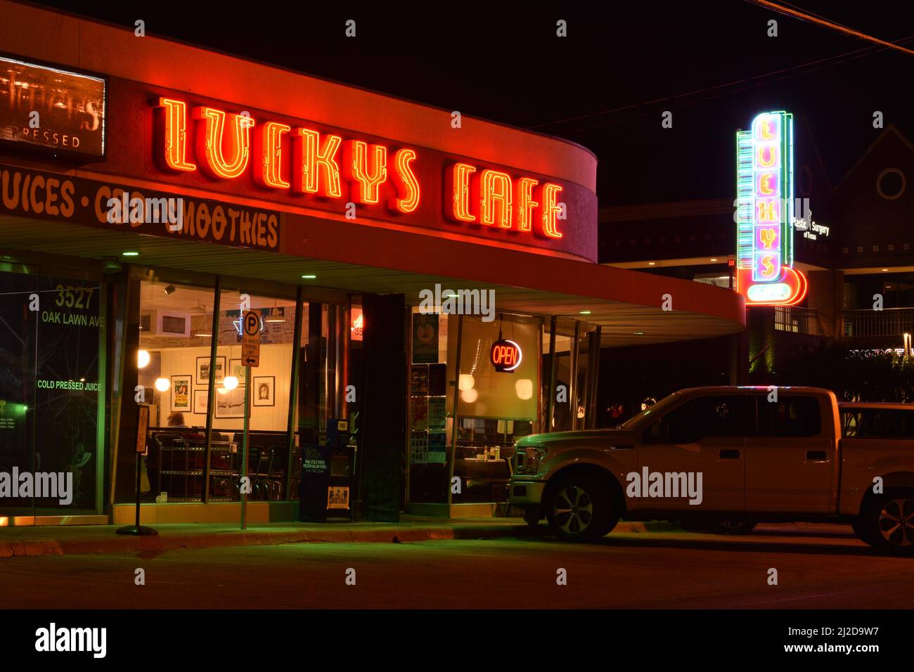 Luckys cafe in dallas hi-res stock photography and images - Alamy