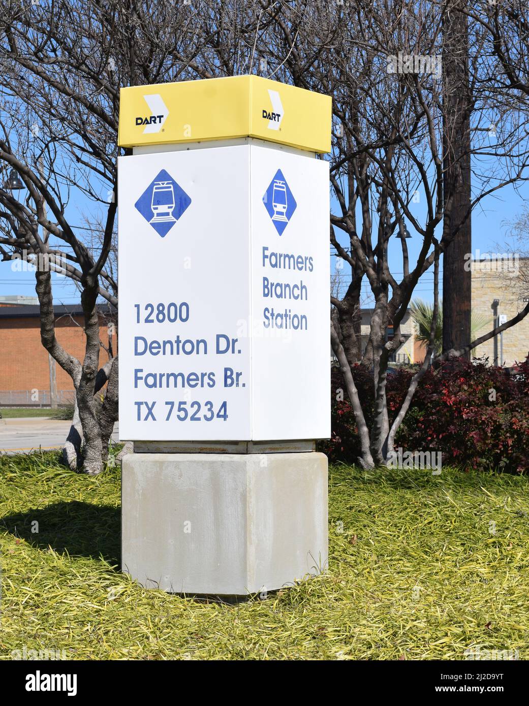 Bus stop at station hi-res stock photography and images - Alamy