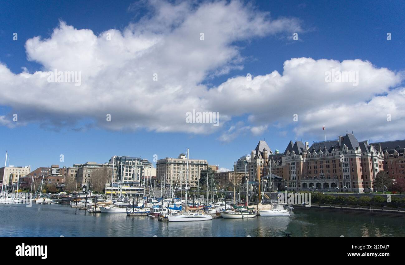 Victoria harbour urban landscape hi-res stock photography and images ...