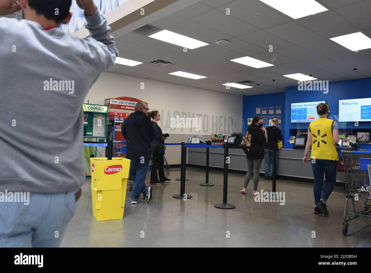 2021 walmart store hi-res stock photography and images - Alamy