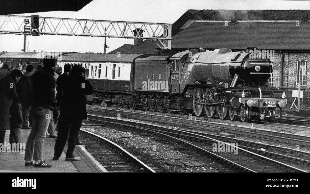 Flying Scotsman approaching Derby Station 15th December 1985 Stock ...
