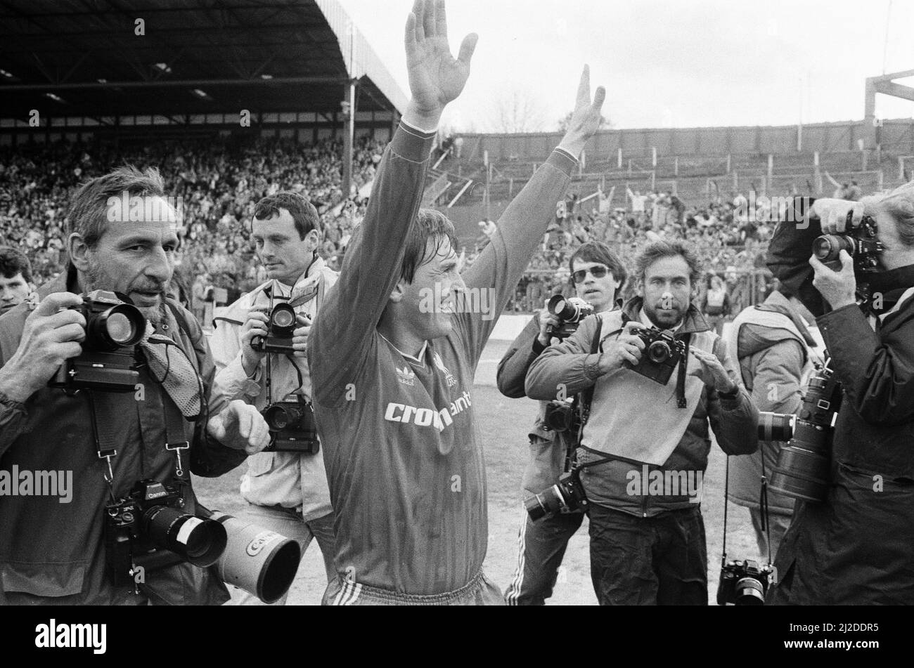 Season 1985 86 hi-res stock photography and images - Alamy