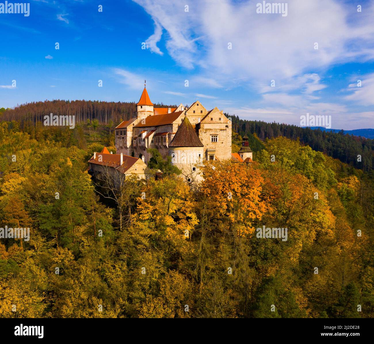 Medieval noble's castle hi-res stock photography and images - Alamy