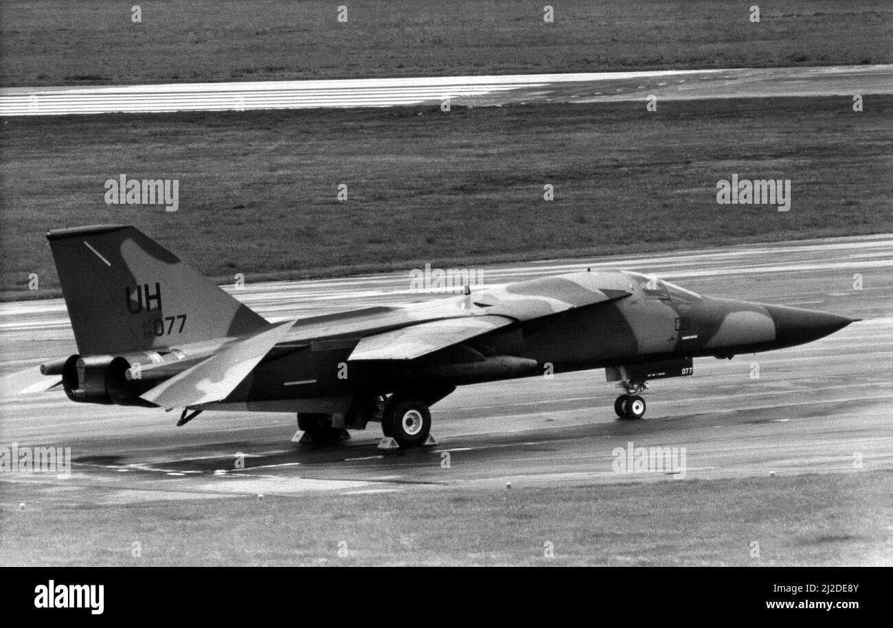 F 111 hi-res stock photography and images - Alamy