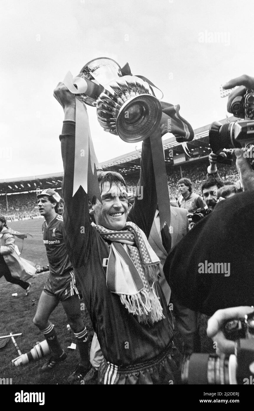 Fa cup final 1986 dalglish hi-res stock photography and images - Alamy