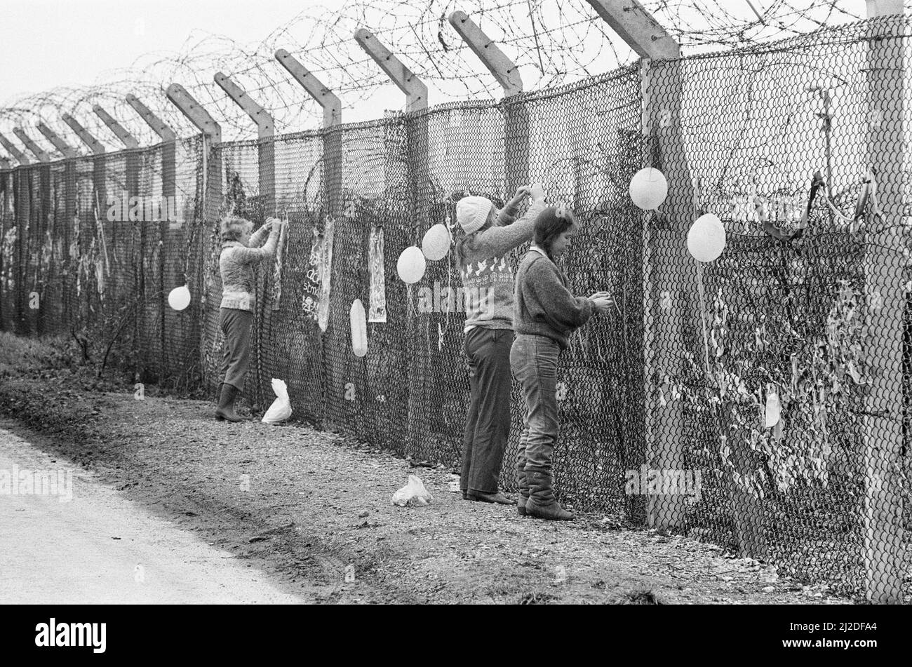 Raf greenham common air base hi-res stock photography and images - Alamy