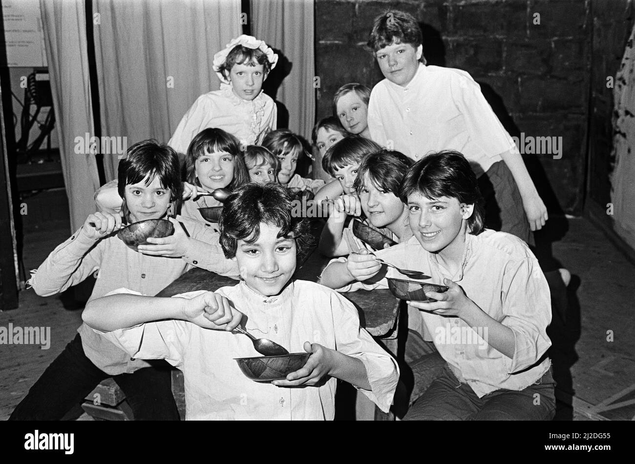 Workhouse children hi-res stock photography and images - Alamy