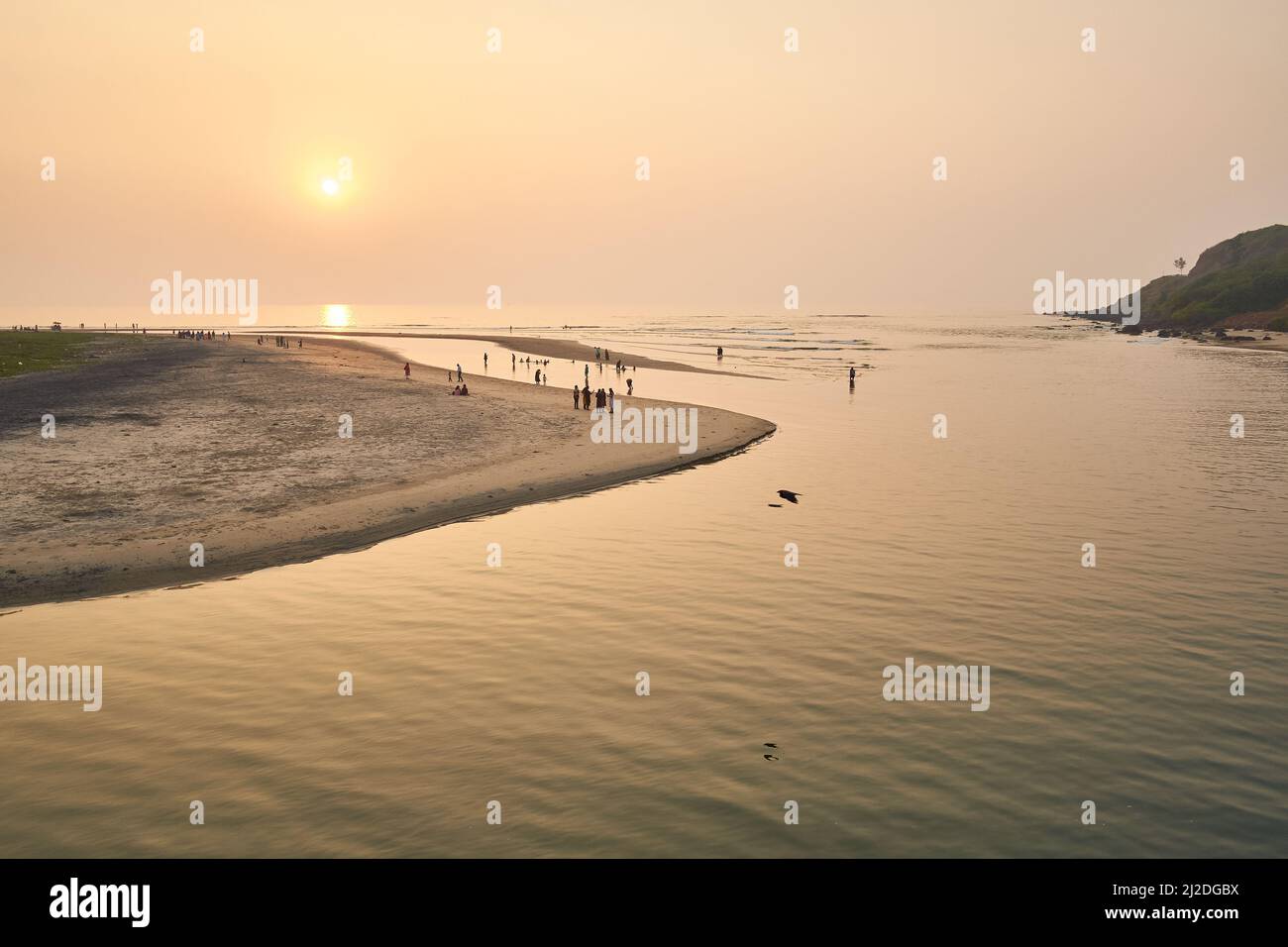 The Aare Waare Beach lies between Ganapatiphule and Ratnagiri. Not as ...